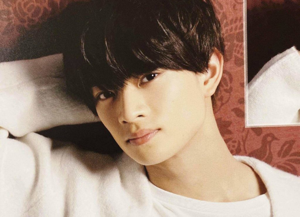 【画像】浮所飛貴は歯を矯正中？過去からの変化を時系列で紹介！｜みんなでわいわい盛り上がれるネタ集